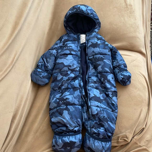 GAP | Jackets & Coats | Baby Gap Snowsuit Blue Dinosaurs Printed Sz 62 ...